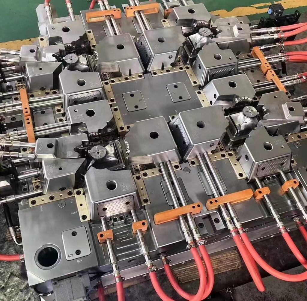 Plastic mold manufacturer - Muyoung mould
